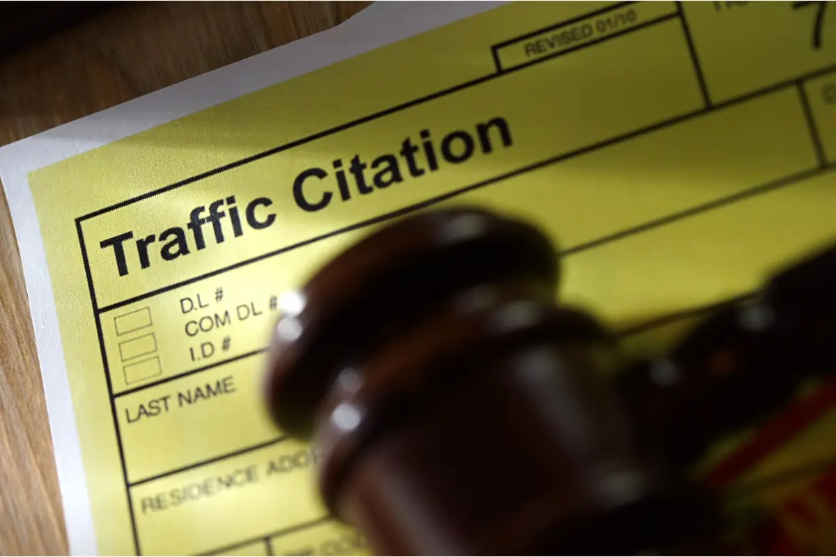 What Is A Traffic Ticket Lawyer And How Do They Help You | DriverKnowledge
